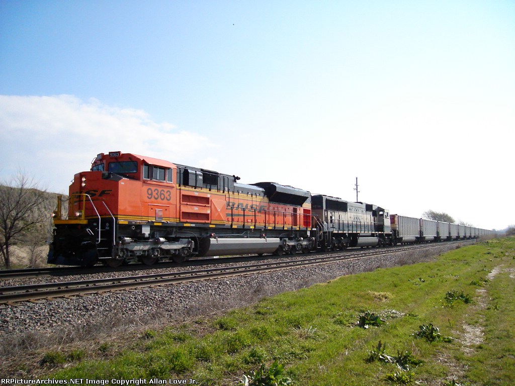 BNSF 9363